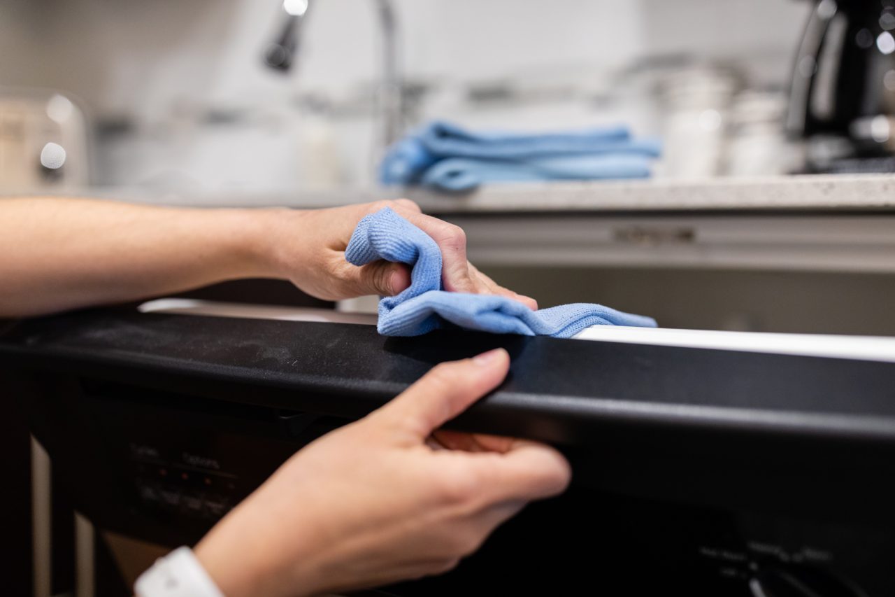 Kitchen, Break Room Cleaning in Los Angeles | RM Industries